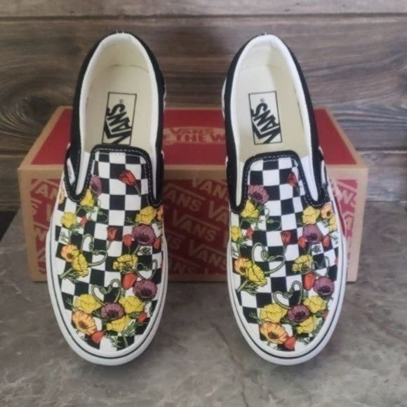 Vans | Shoes | New Vans Classic Slip On Platform Poppy Floral Black ...
